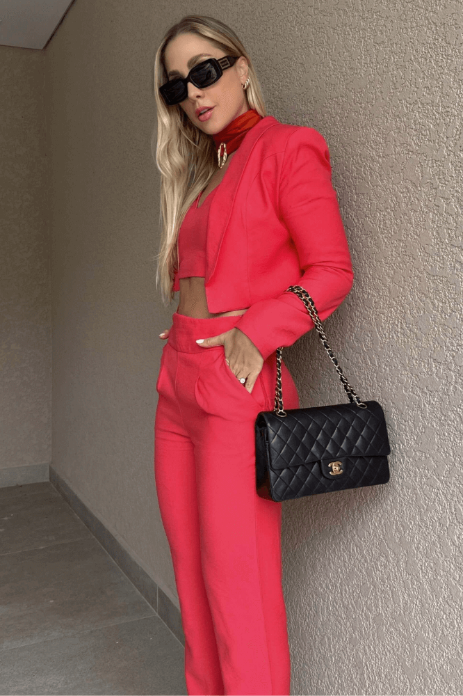 Blazer Cropped Com Ombreira | Compre Online